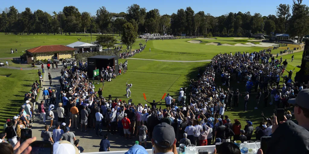 Short par 4 strategy tips: Go for it or lay up? - National Club Golfer