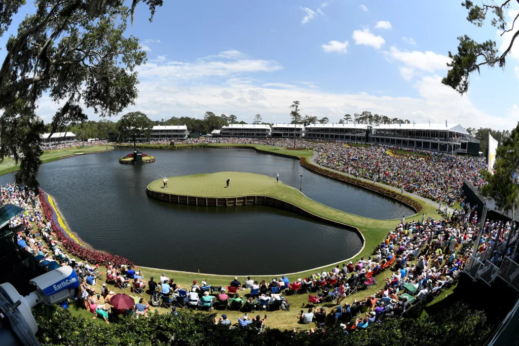 17th hole TPC Sawgrass: Working on golf's most dramatic hole