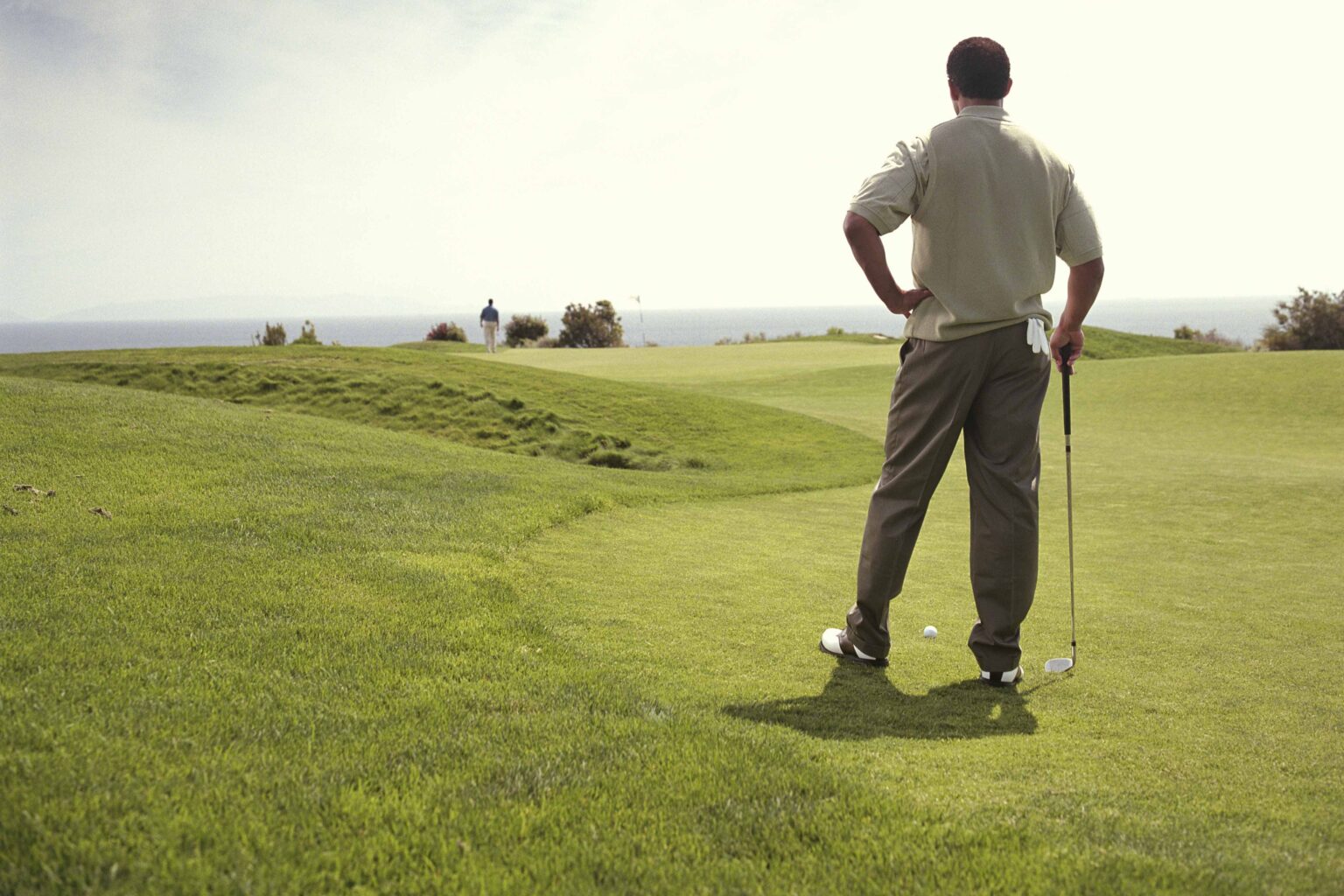 The great single golfers debate: Who has right of way? | National Club ...