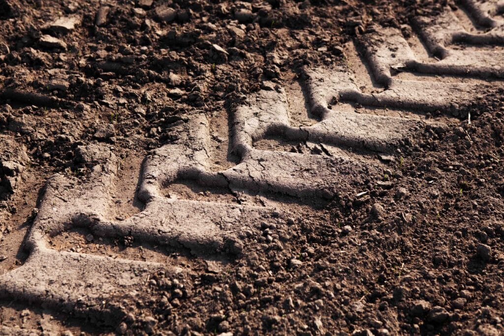 Are tractor ruts considered ground under repair? | National Club Golfer