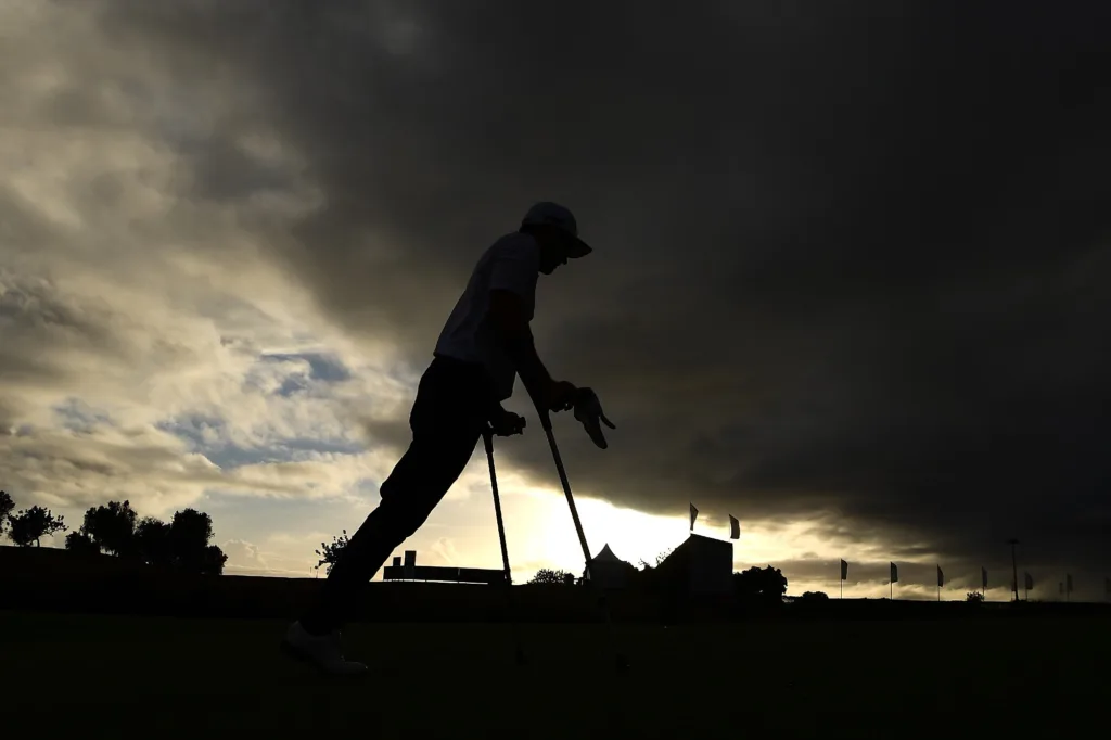 How do the Rules help golfers with disabilities?