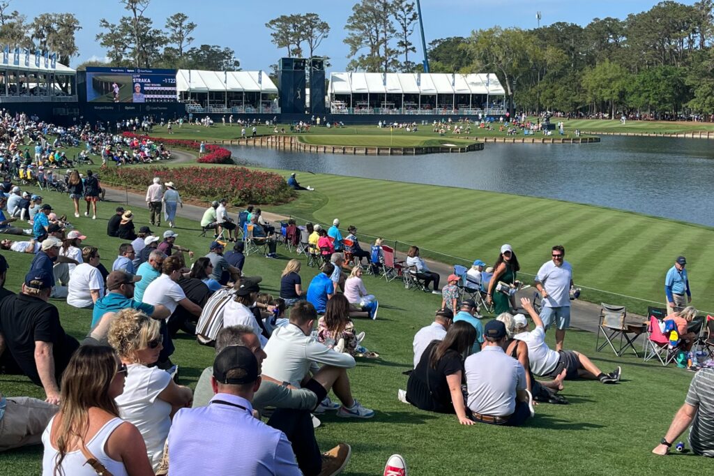 17th at Sawgrass: The best par-3 in the world to watch golf? | National ...