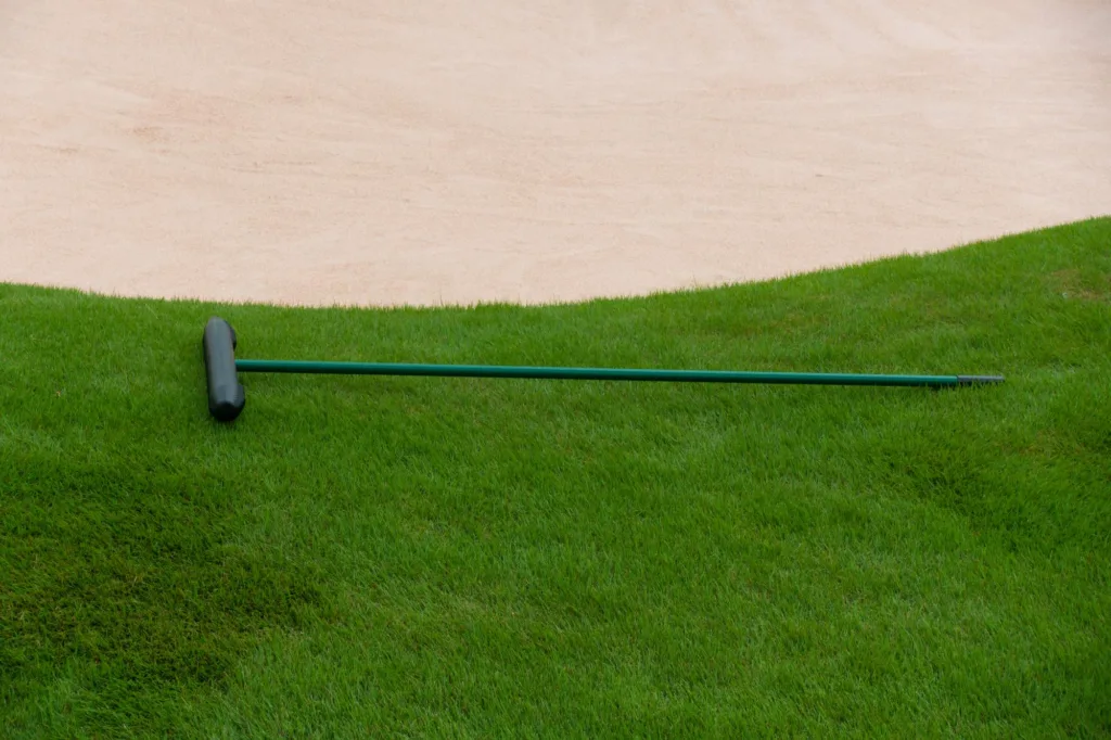 Movable obstructions golf rule: Do you get free relief?