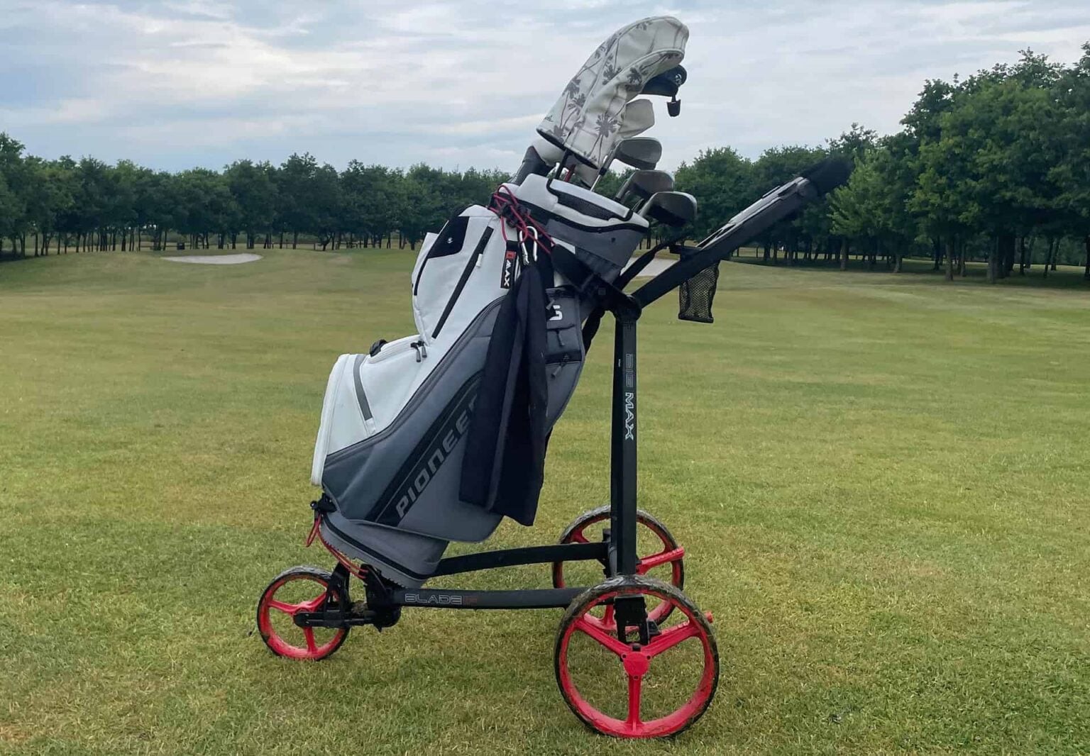 Ping Pioneer Cart Bag review - National Club Golfer | National Club Golfer