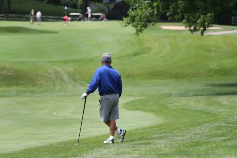 The great single golfers debate: Who has right of way?