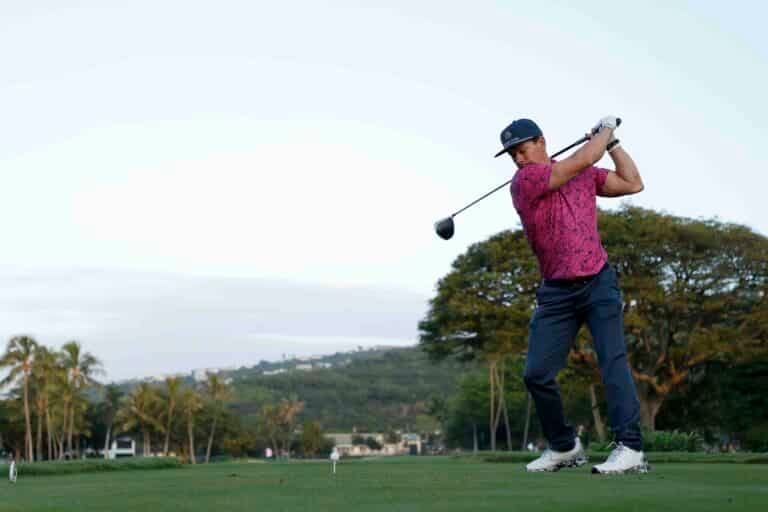 Hollywood star Mark Wahlberg falls foul of golf club sock rule ...