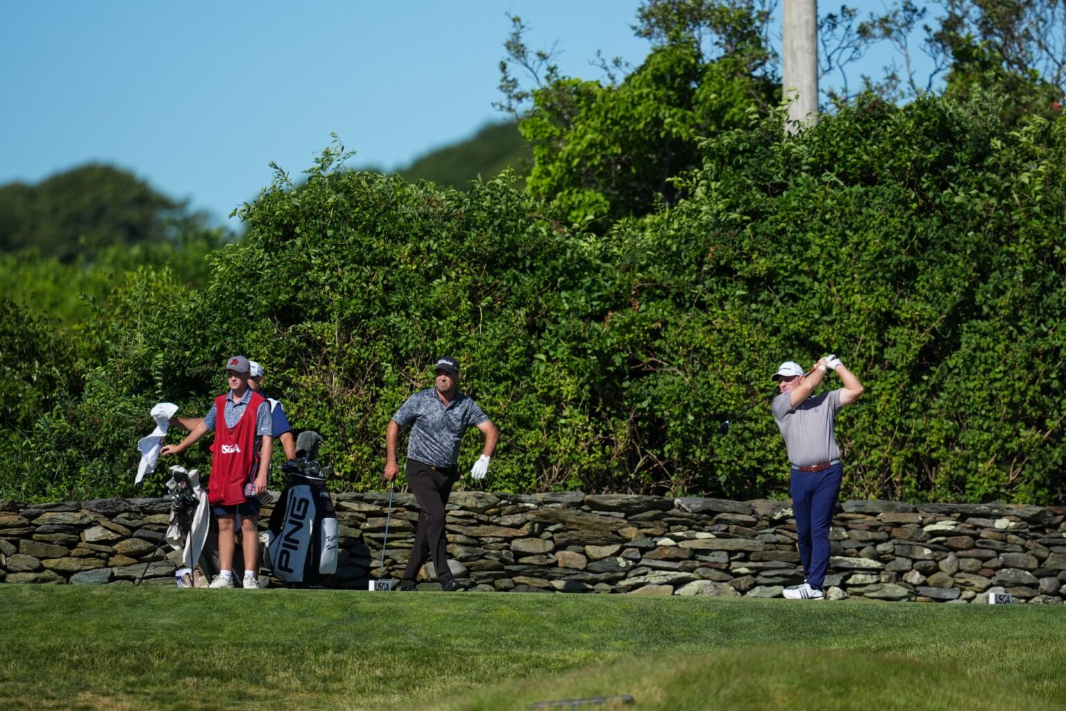 Pro golfer makes two holes in one in a row at US Senior Open ...