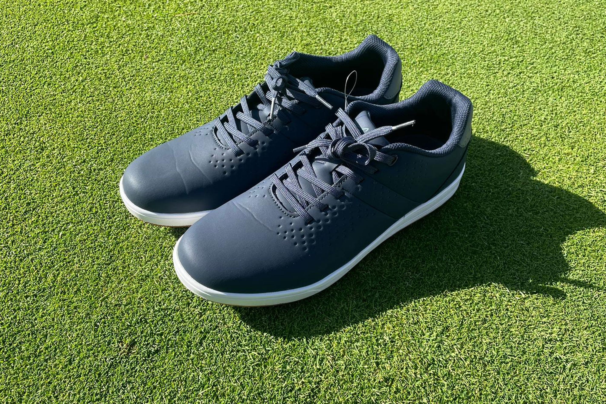 Greg Norman Bandit Golf Shoes Review - now under £50! - National Club ...