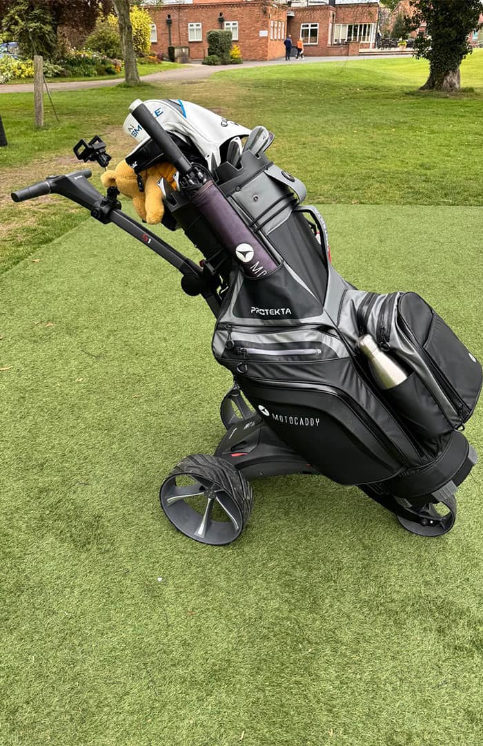 Motocaddy S1 2025 Electric Golf Trolley Review: Single-click ease and ...