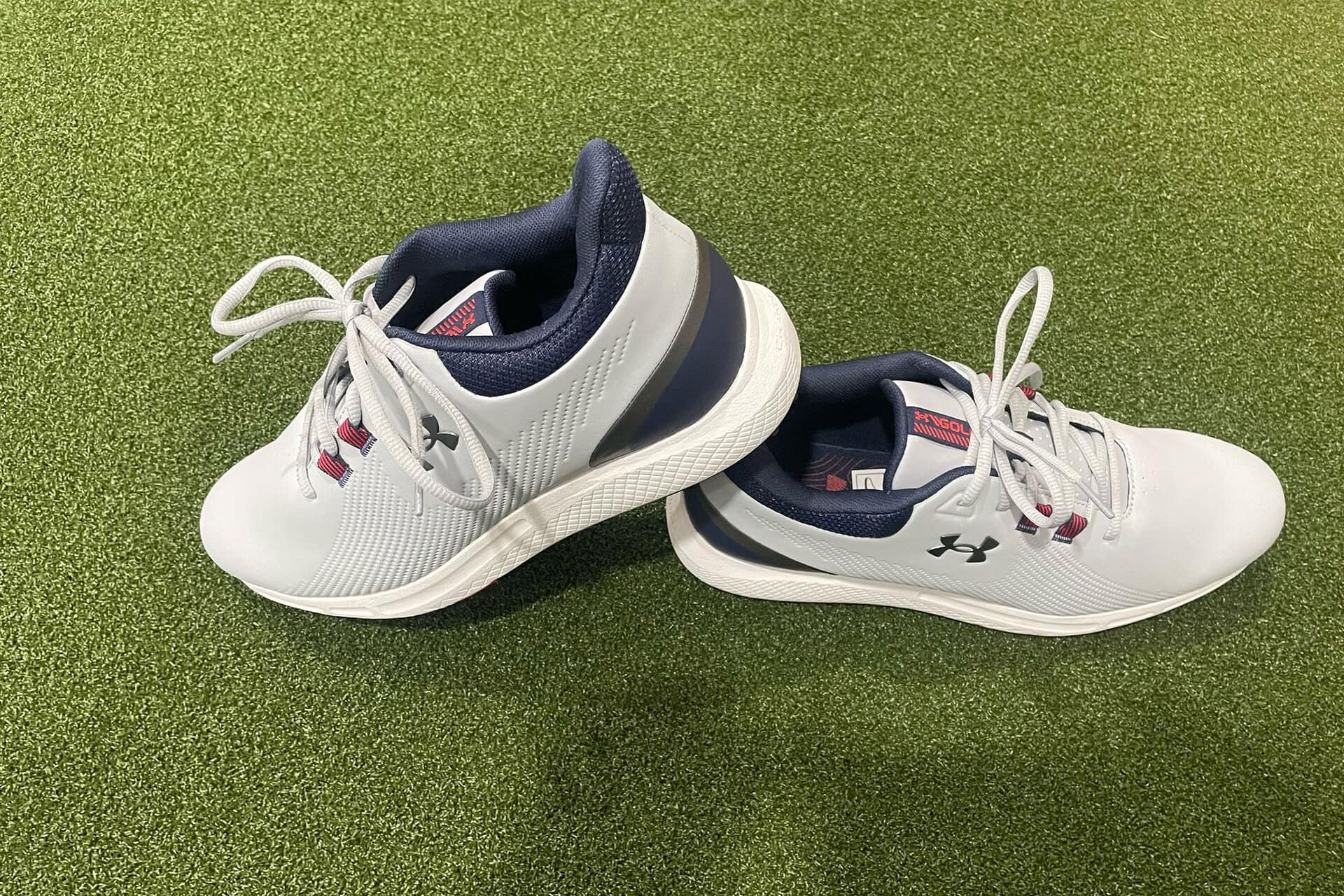 Under Armour Drive Medal waterproof spikeless golf shoe review ...