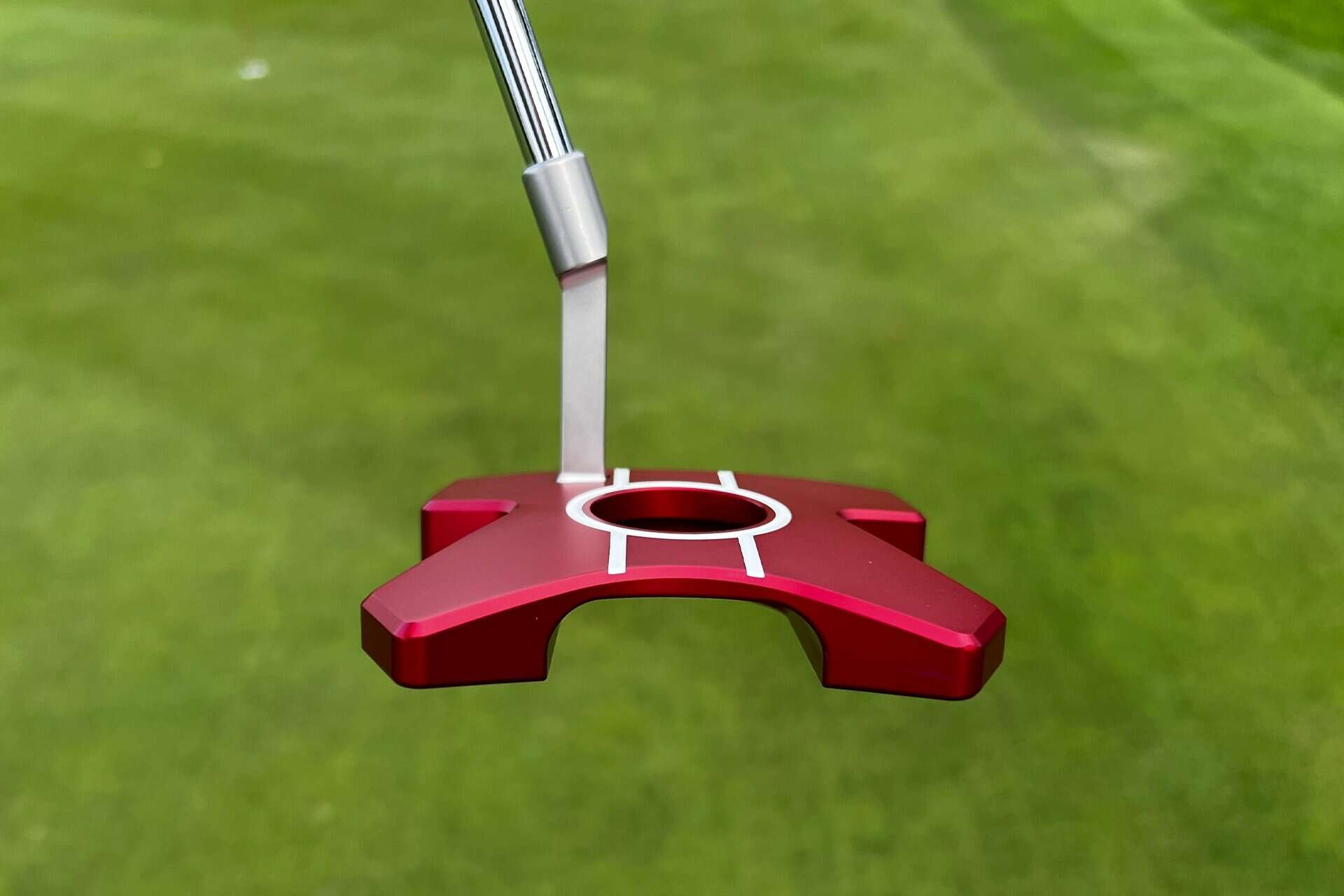 Do you struggle with short putts? The Evnroll Zero Z1 Putter might just ...
