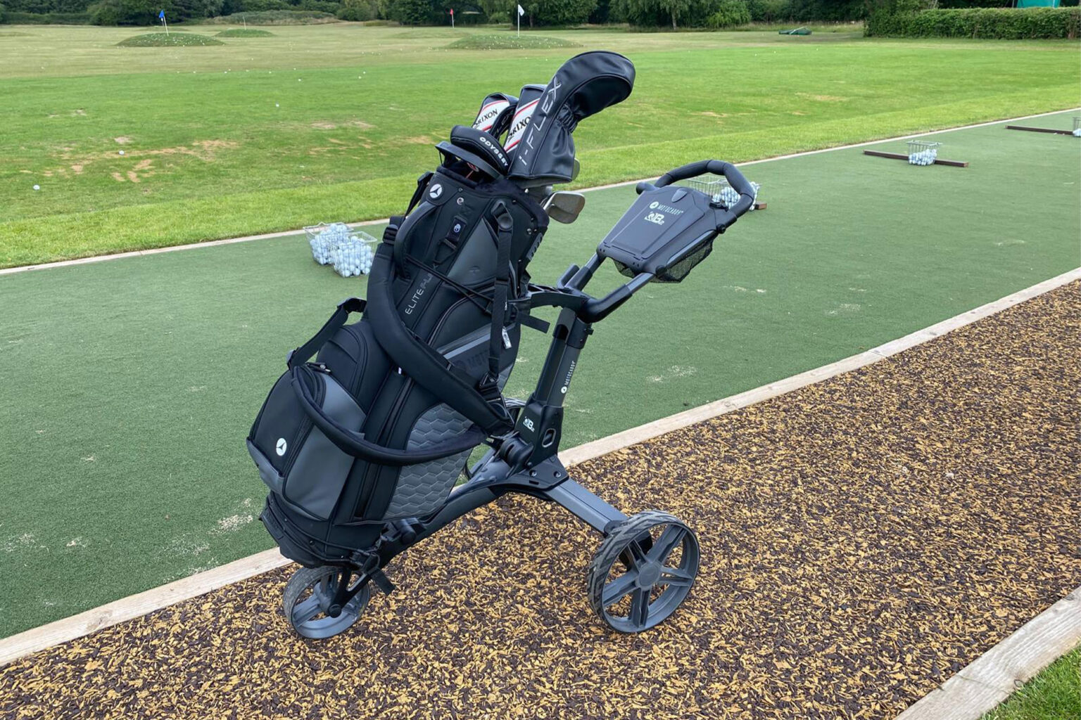 Motocaddy QB2 Push Trolley Review: Is it worth upgrading from the Cube ...